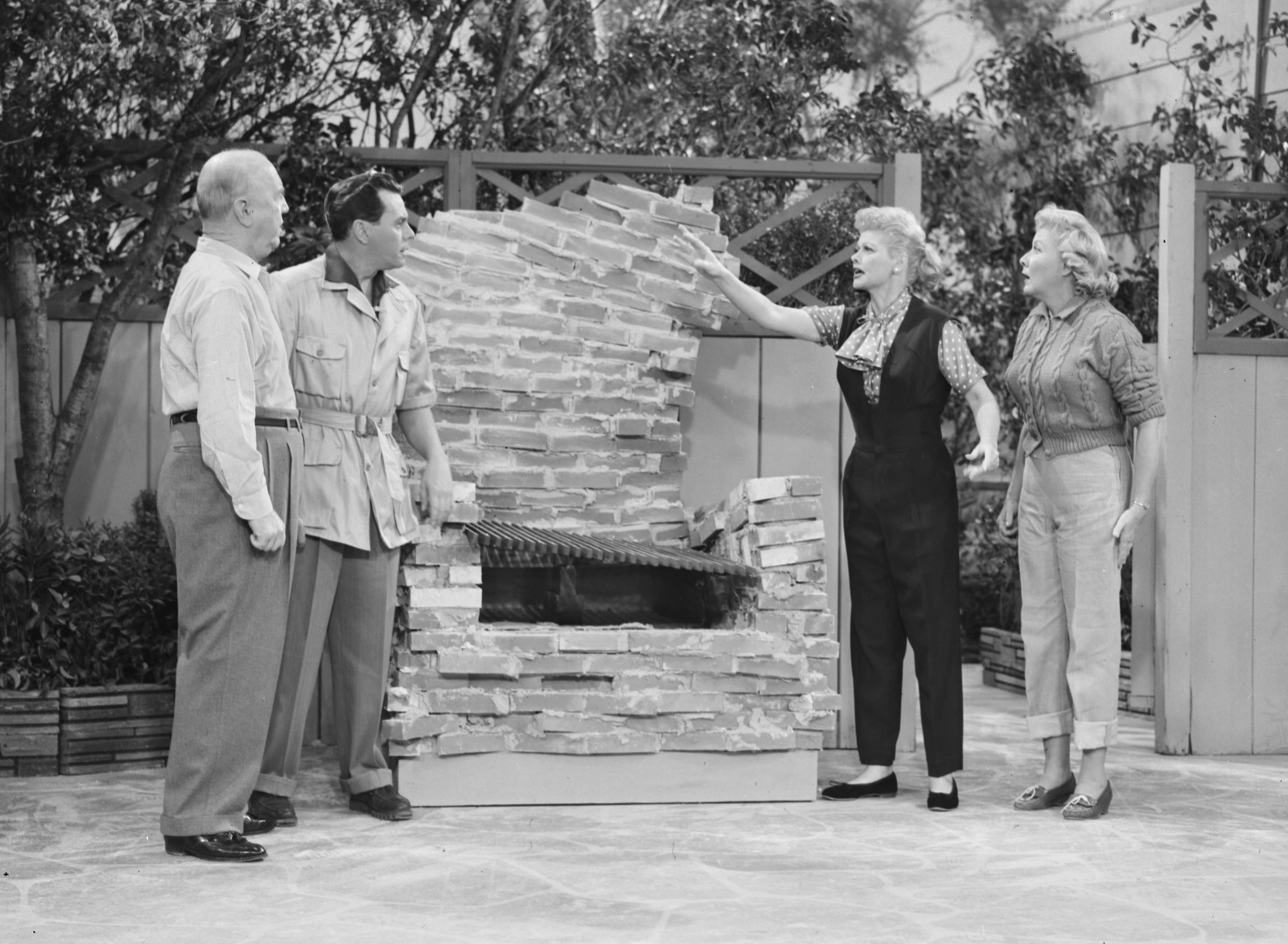 Lucille Ball and Vivian Vance Photos - I Love Lucy Cast Images