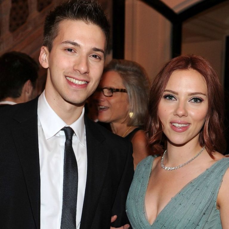 Famous Celebrity Identical Twins National Siblings Day 2021: Celebs